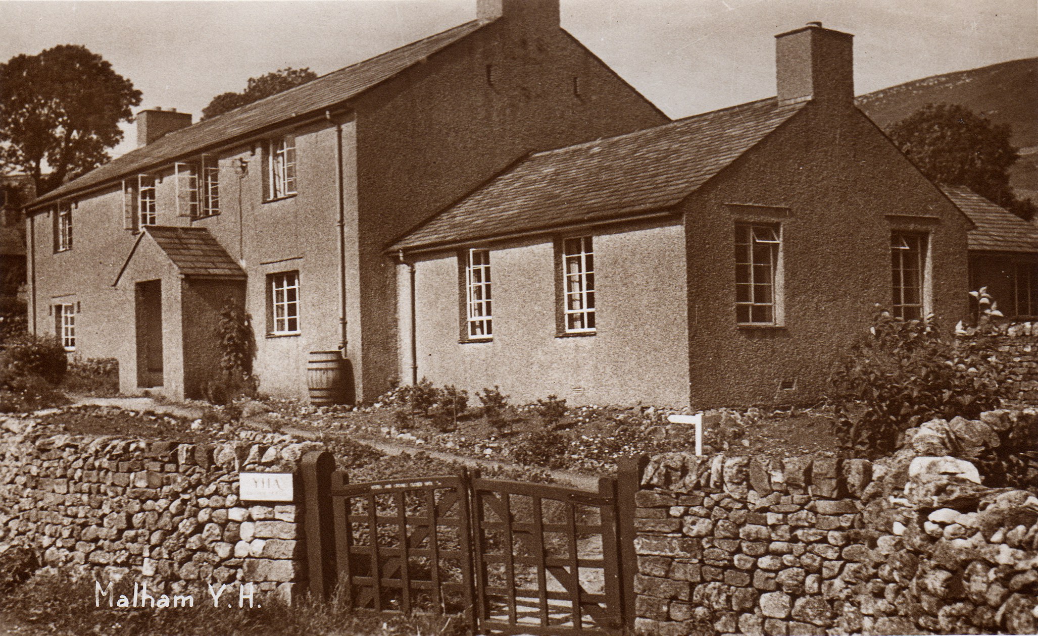 Malham – a family affair – SIMPLY HOSTELS